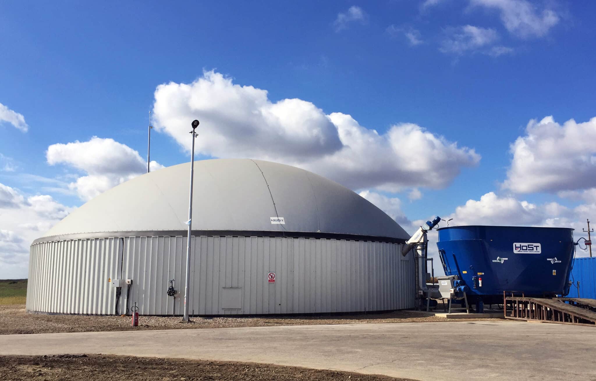 Organic residues and manure biogas plants | HoSt Group