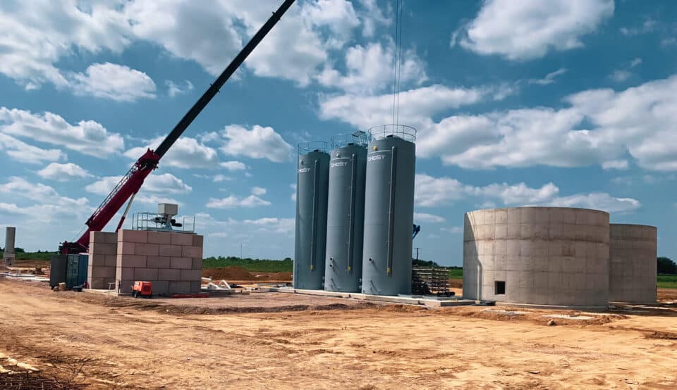 HoSt & Raw Energy construct an AD plant in the UK